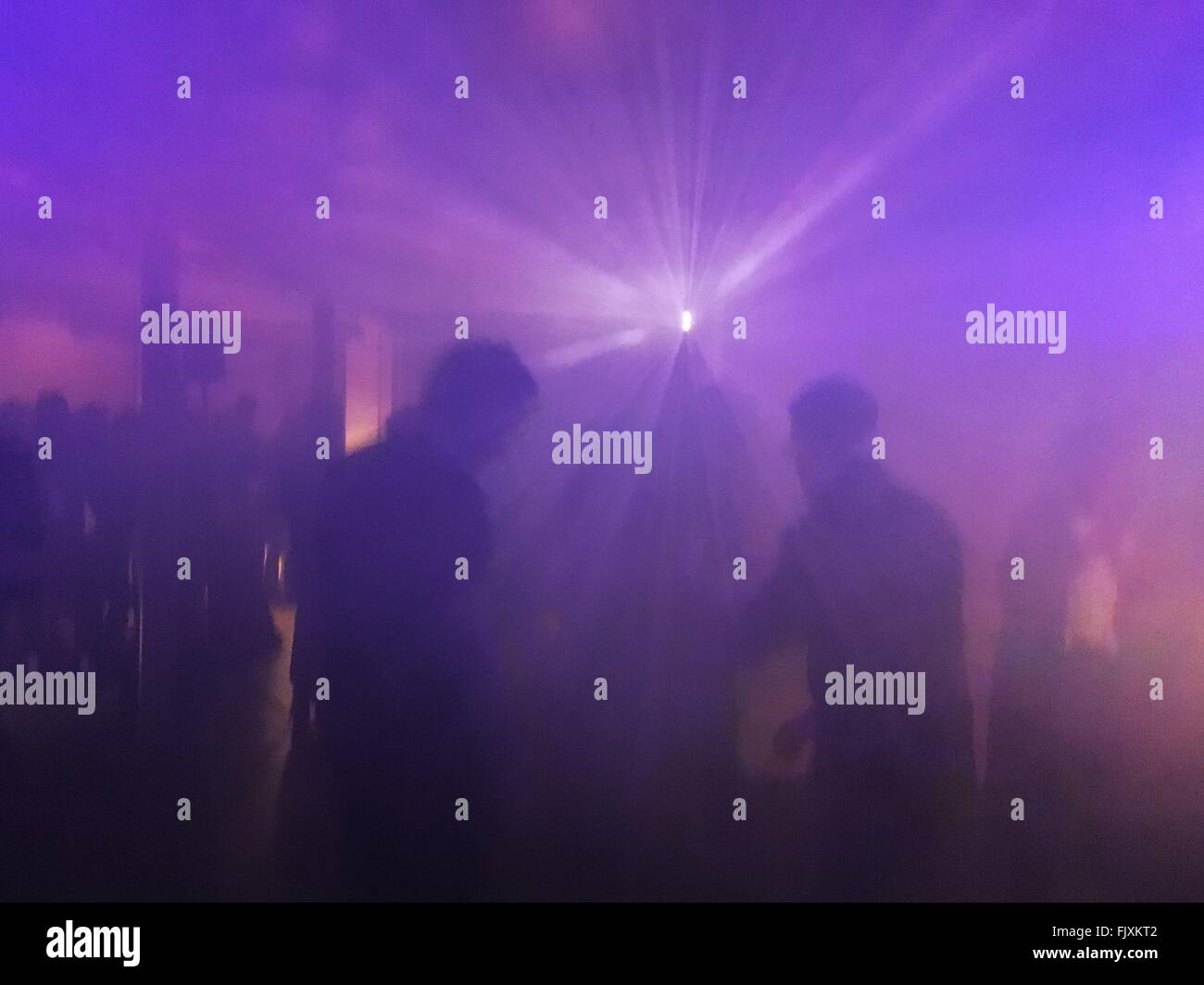 Backlit people hi-res stock photography and images - Alamy