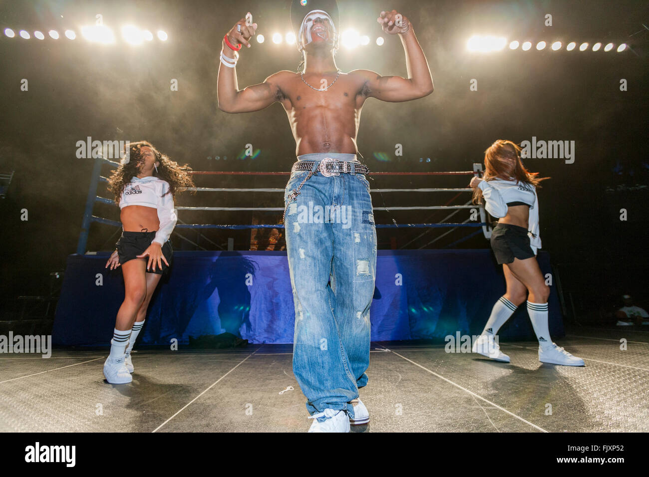 Early 2000s Hip Hop Fashion