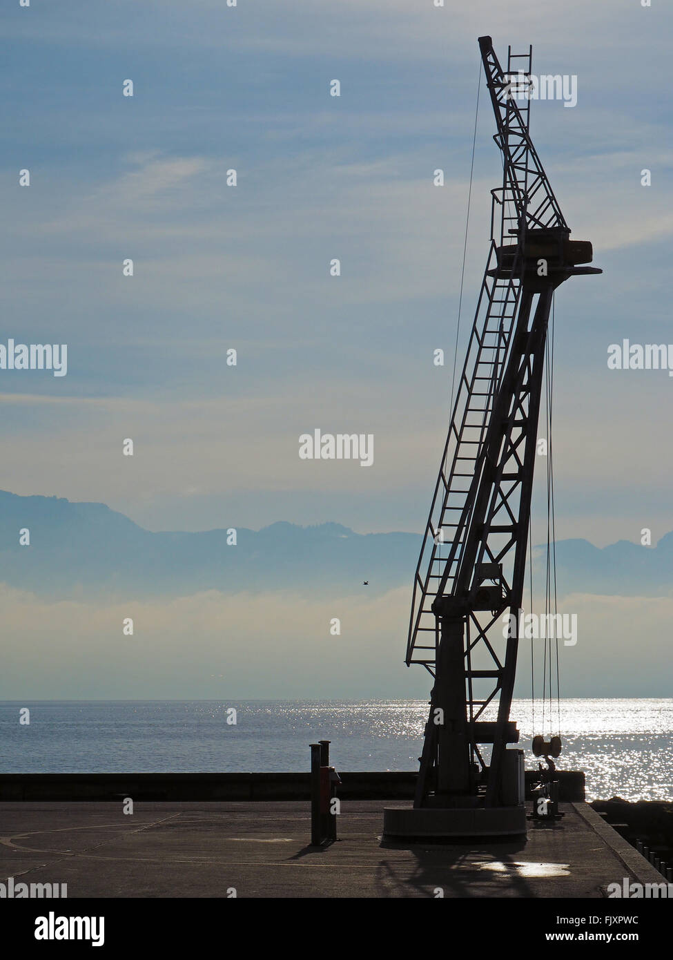 Crane pier over sea architecture hi-res stock photography and images ...