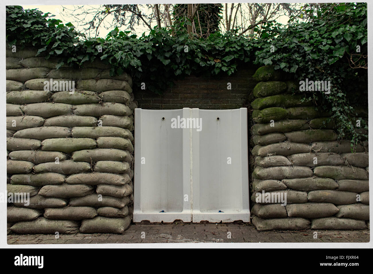 Sandbag Wall High Resolution Stock Photography and Images - Alamy
