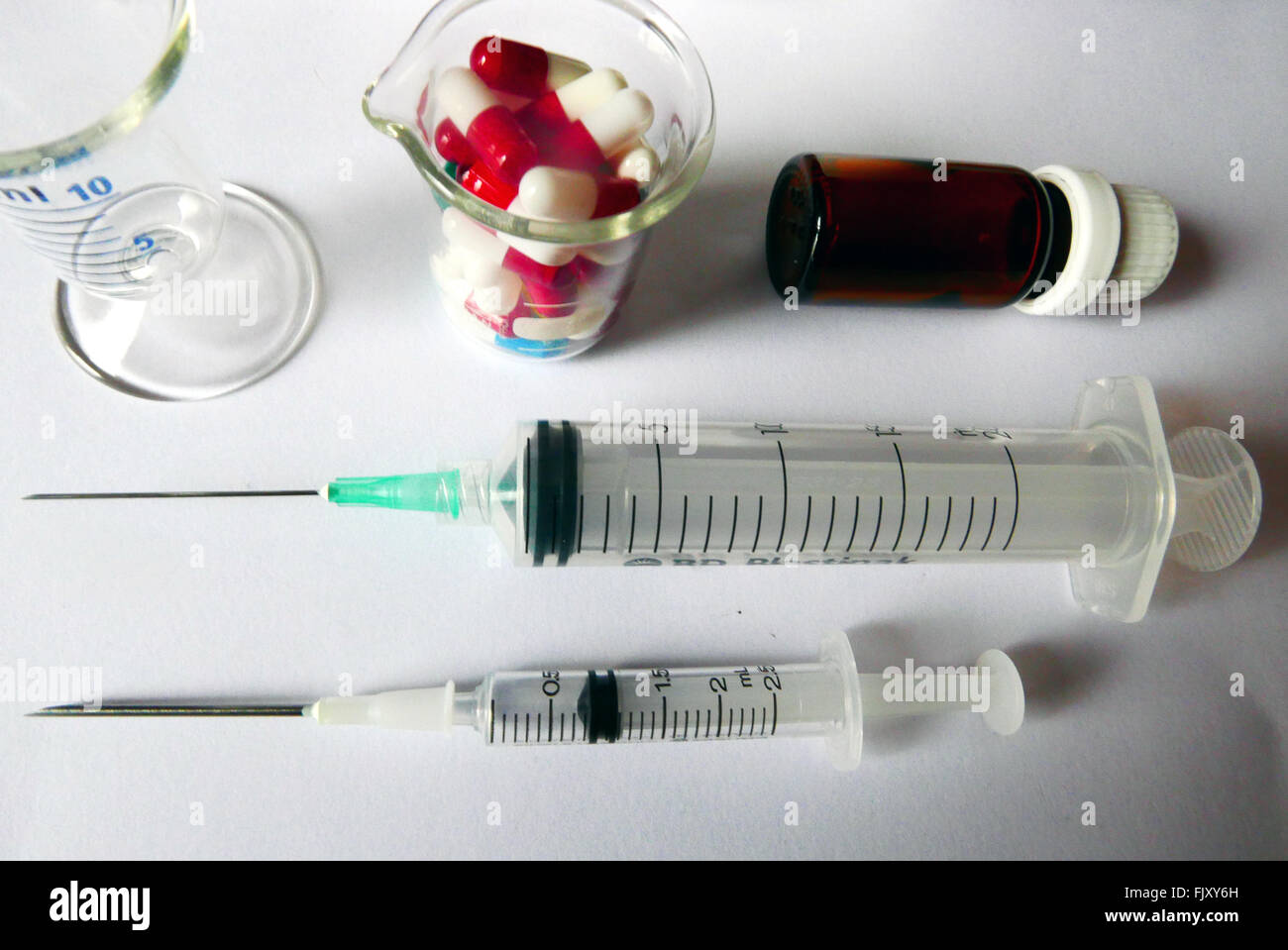 Angle of injection hi-res stock photography and images - Alamy