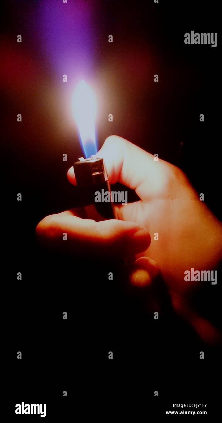 Lighter and cigarette hi-res stock photography and images - Alamy