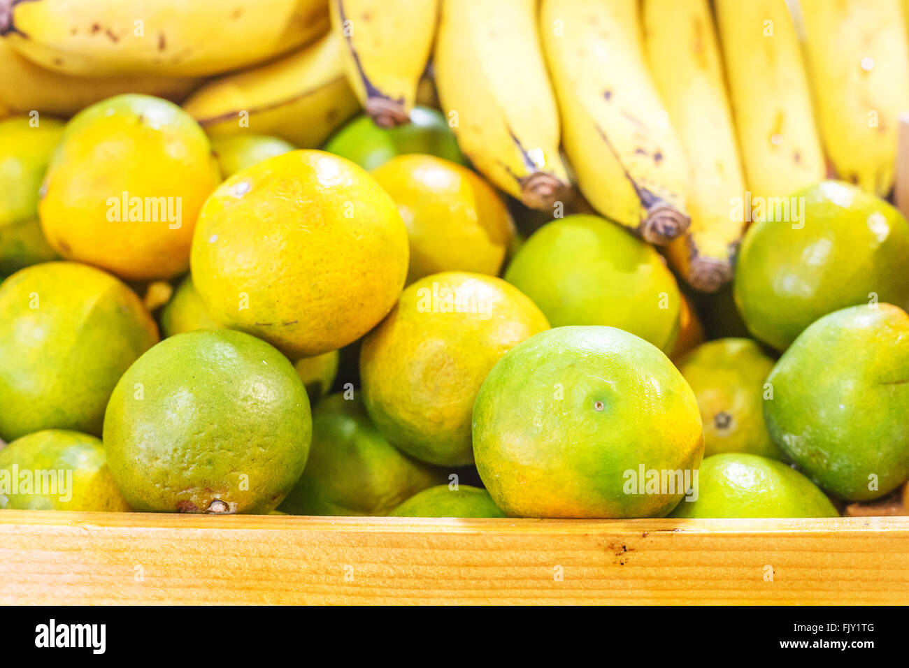 lemons in the box vintage color tone Stock Photo - Alamy
