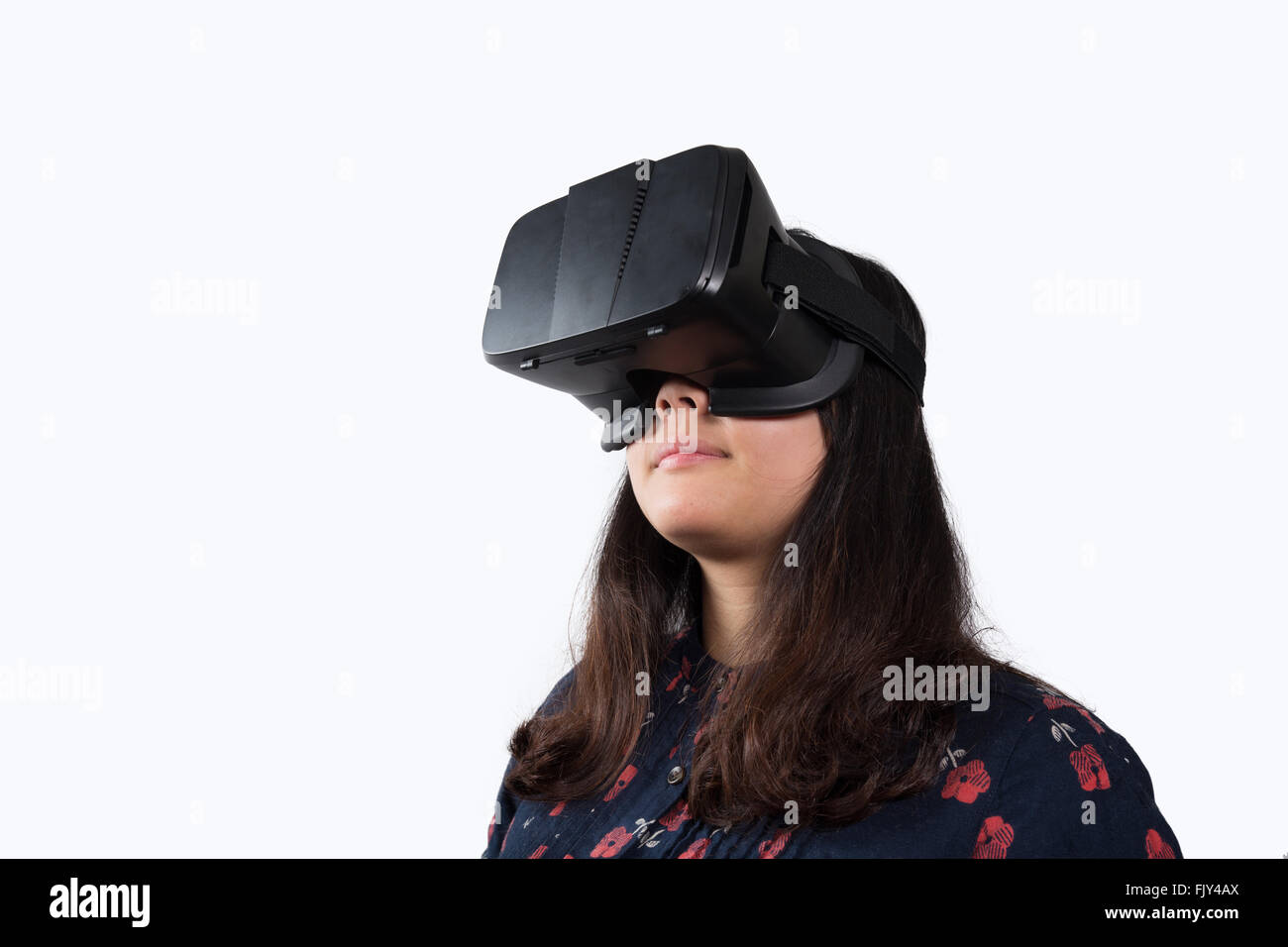 Asian girl using VR glasses Stock Photo - Alamy