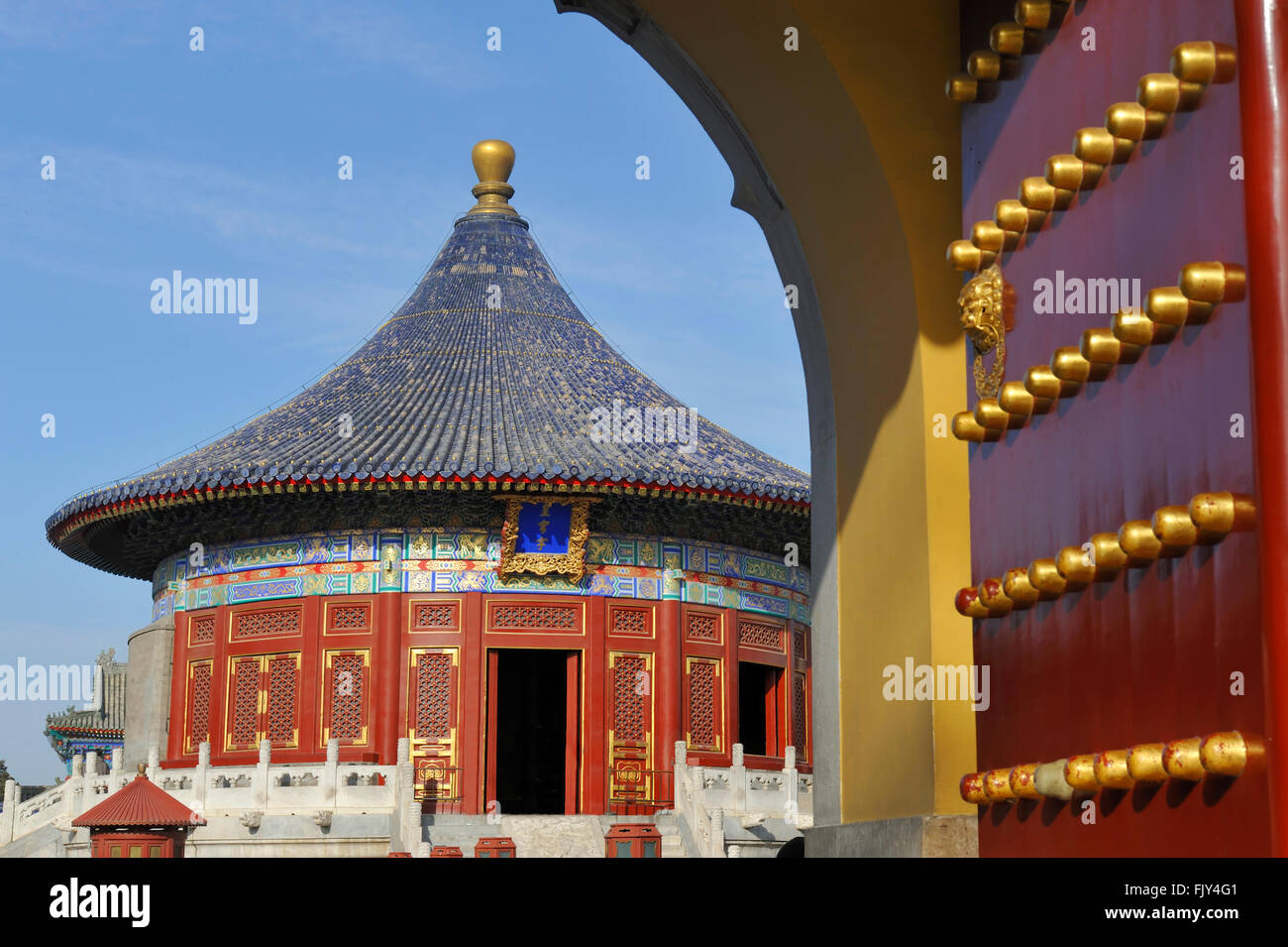 The magnificent and colorful Temple of Heaven (TianTan) was where ...
