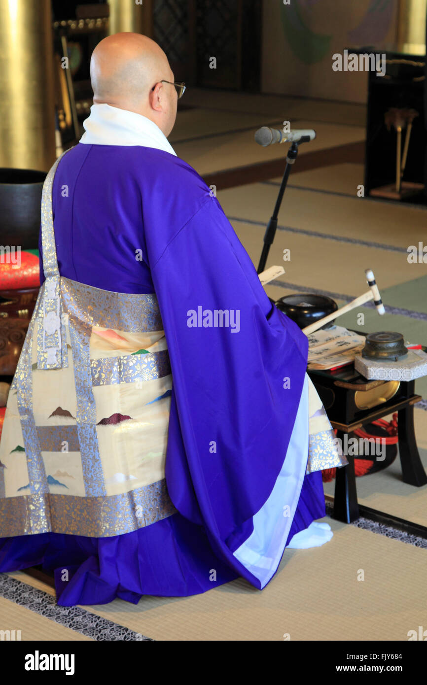 Buddhist priest hi-res stock photography and images - Alamy