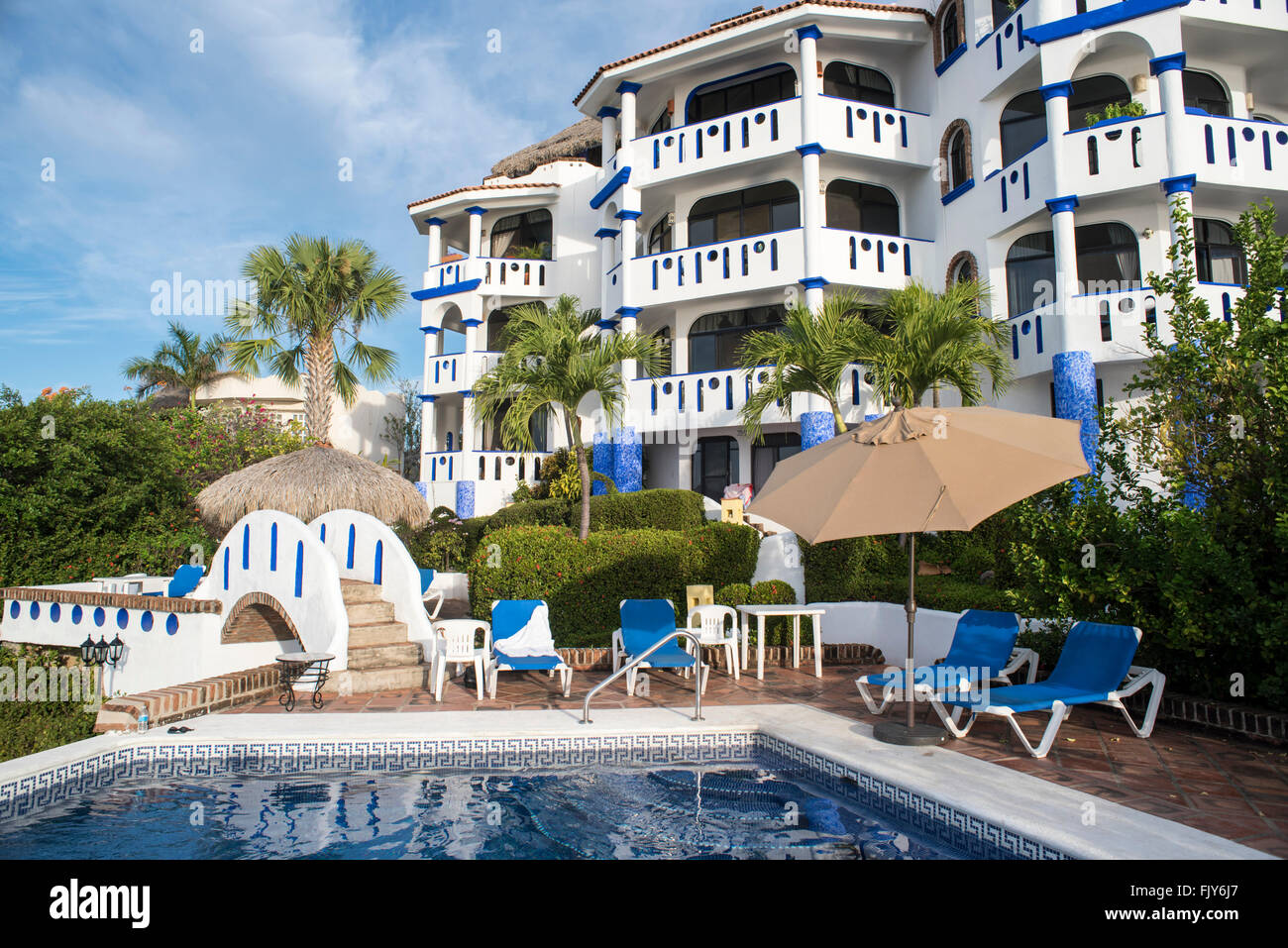 Condominium mexico hi-res stock photography and images - Alamy