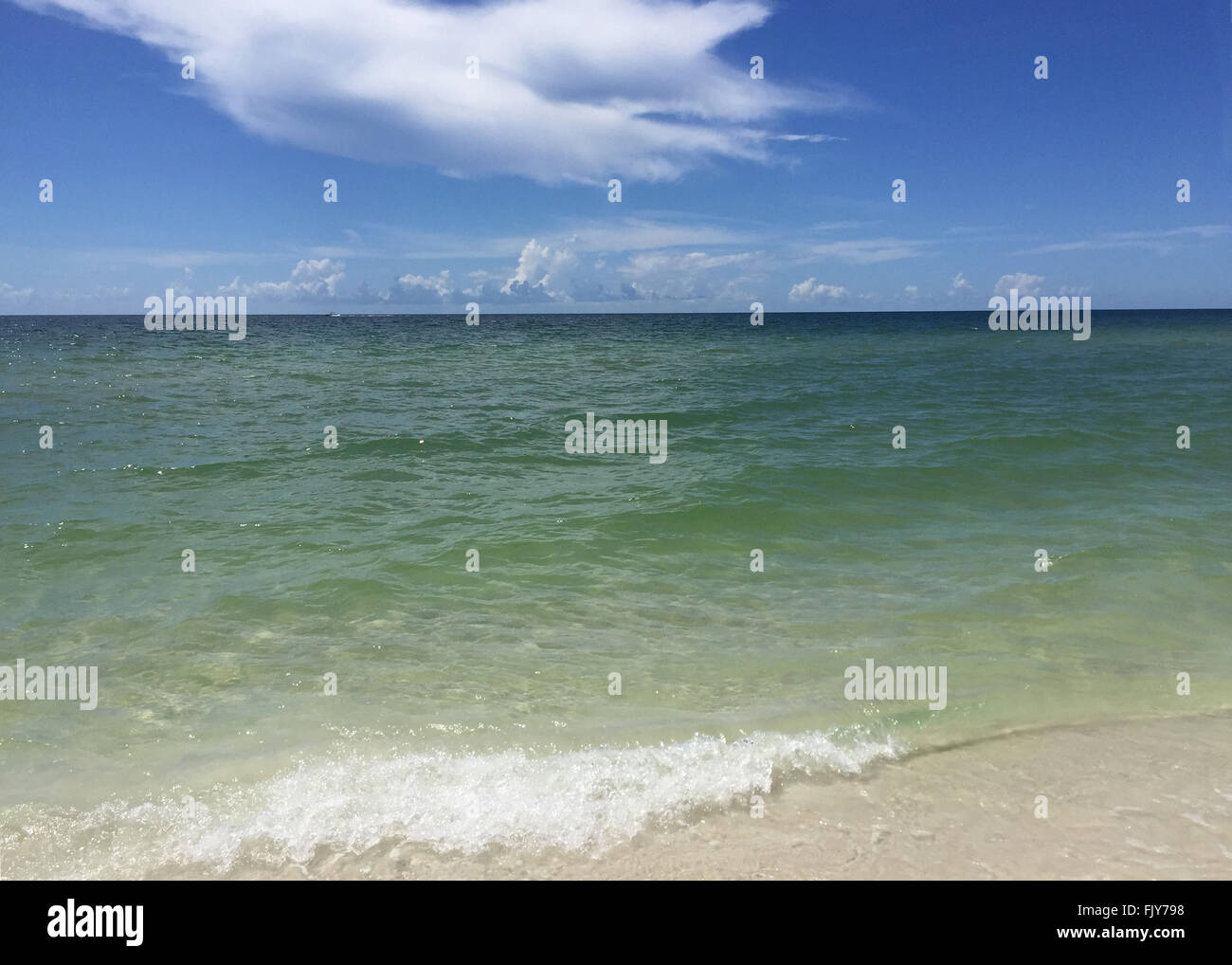 Beautiful white sand beaches hi-res stock photography and images - Alamy