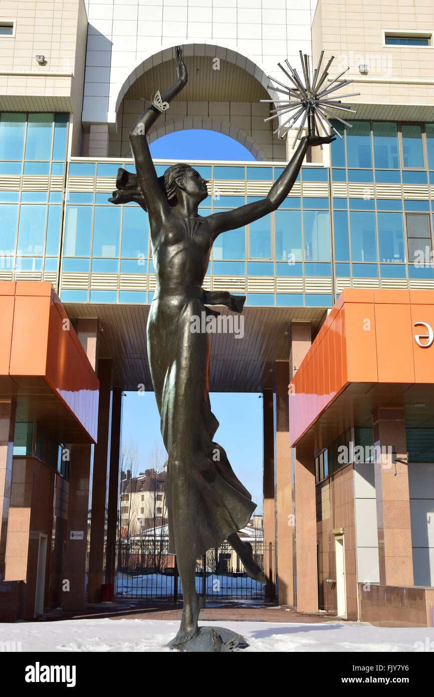 Street statue in Astana, Kazakhstan Stock Photo - Alamy