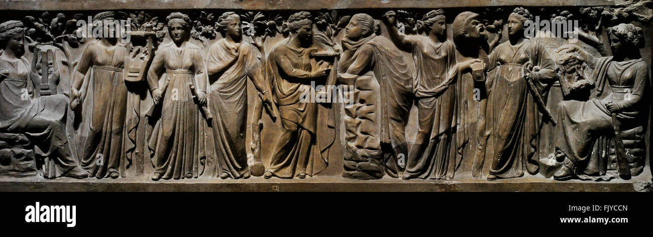 Stone mask relief hi-res stock photography and images - Alamy