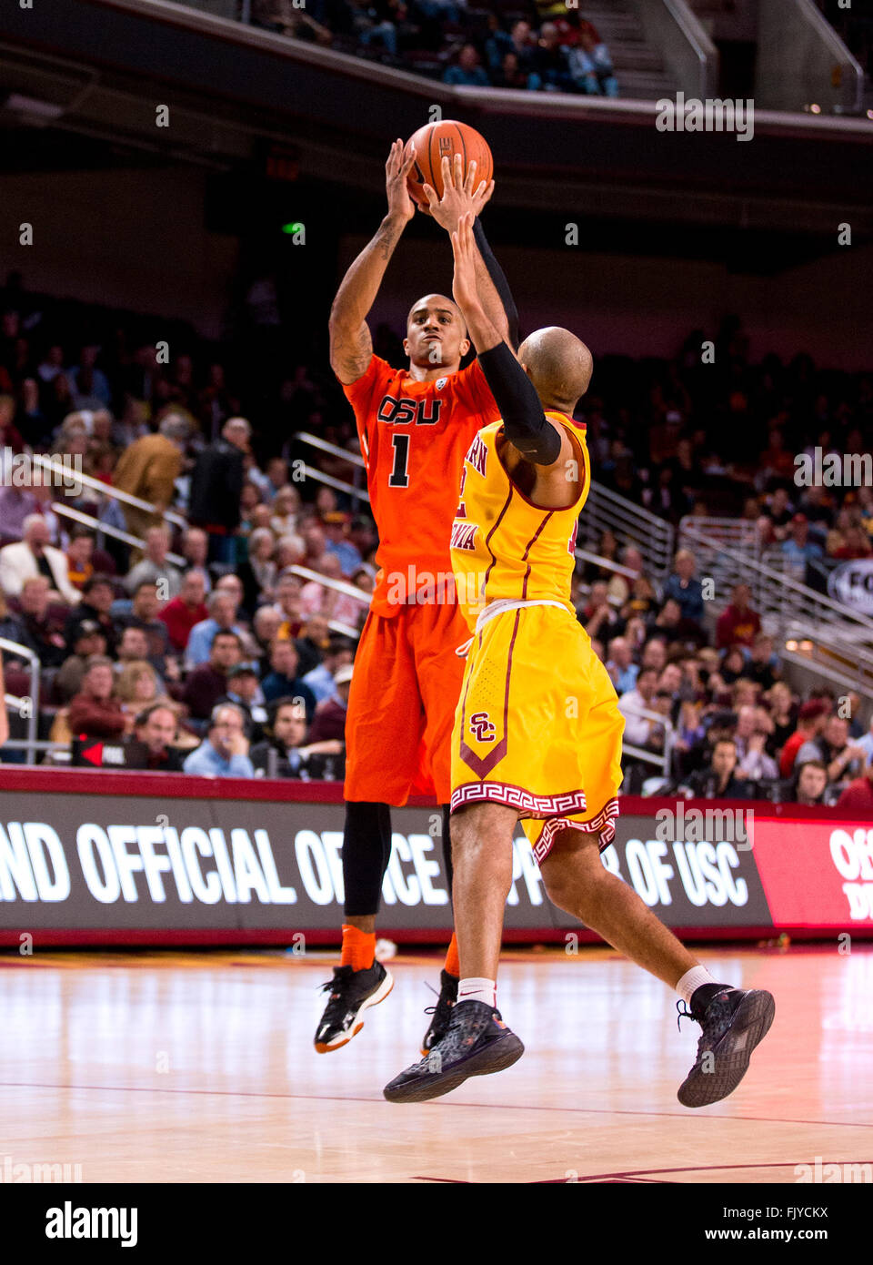 Los Angeles, CA, USA. 02nd Mar, 2016. Oregon State guard (1) Gary ...