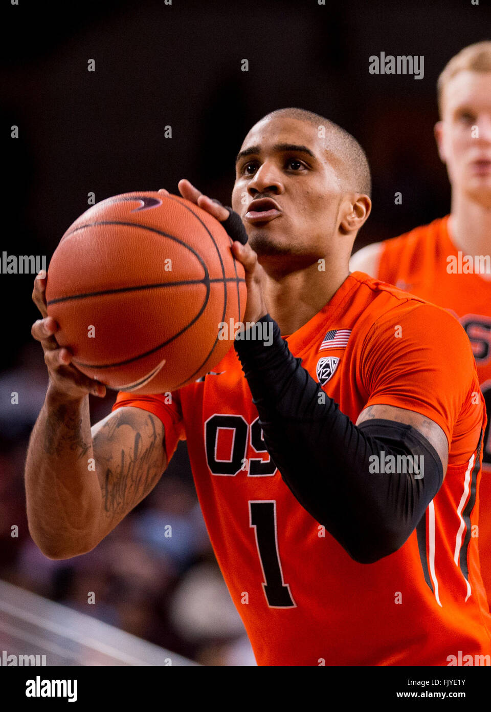 Los Angeles, CA, USA. 02nd Mar, 2016. Oregon State guard (1) Gary ...