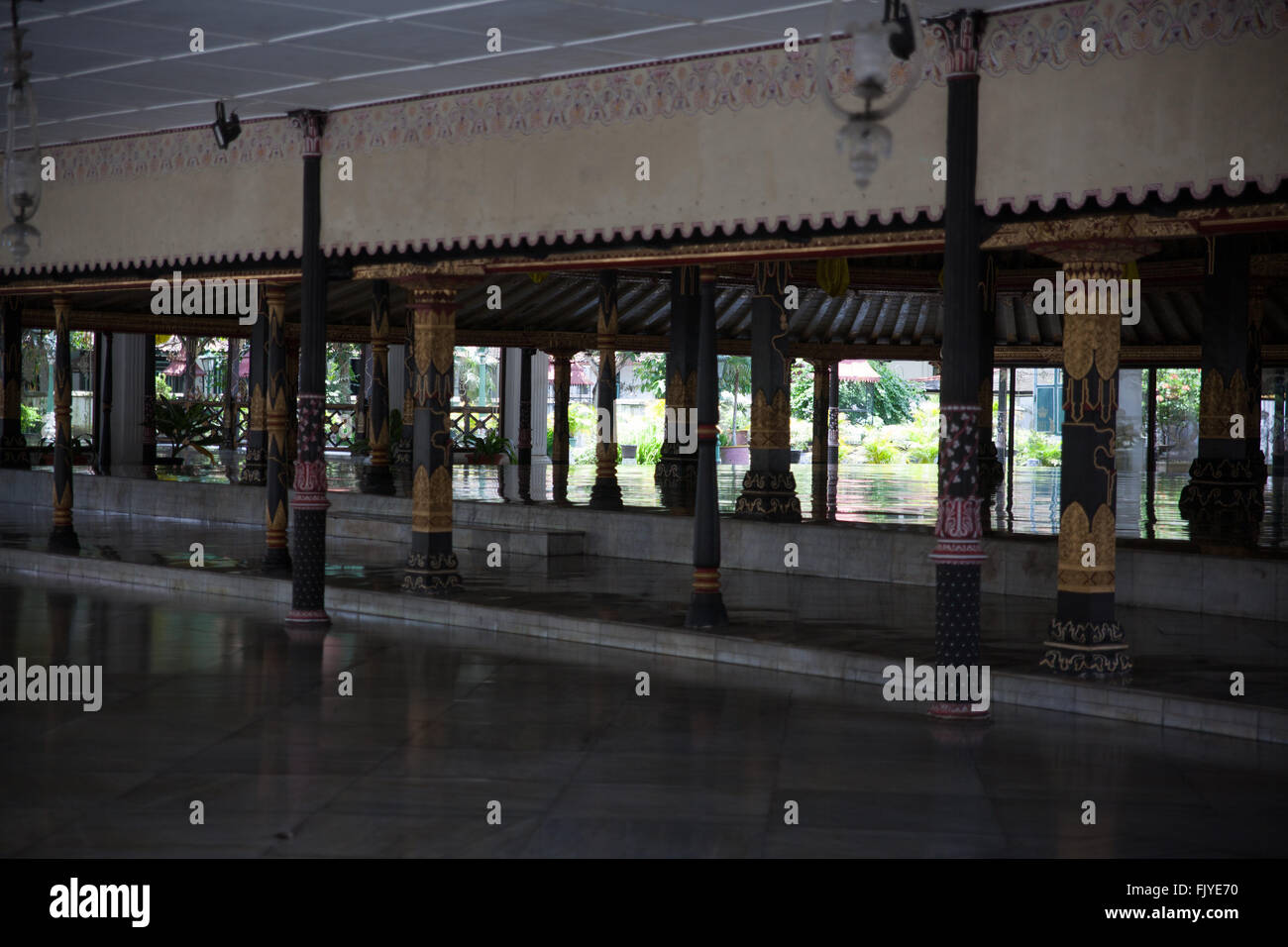 Inside a buddhist temple hi-res stock photography and images - Alamy