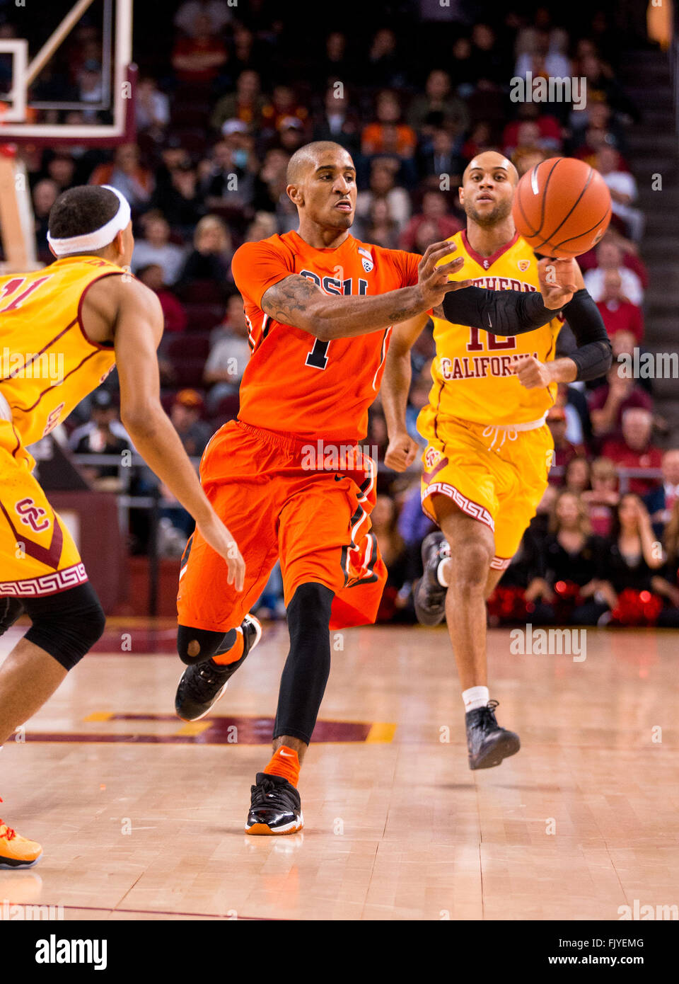 Los Angeles, CA, USA. 02nd Mar, 2016. Oregon State guard (1) Gary ...