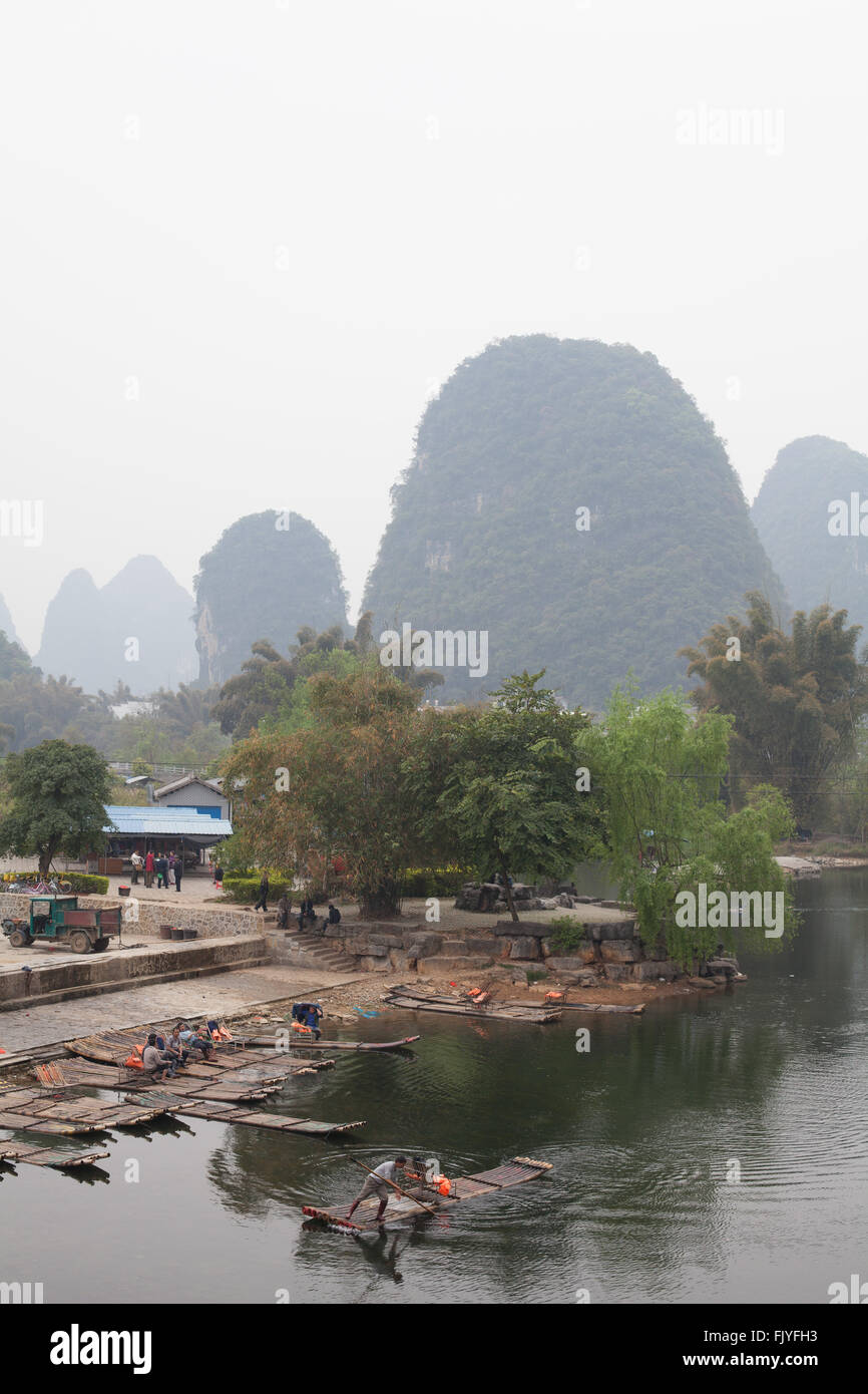 Wooden rafts hi-res stock photography and images - Alamy