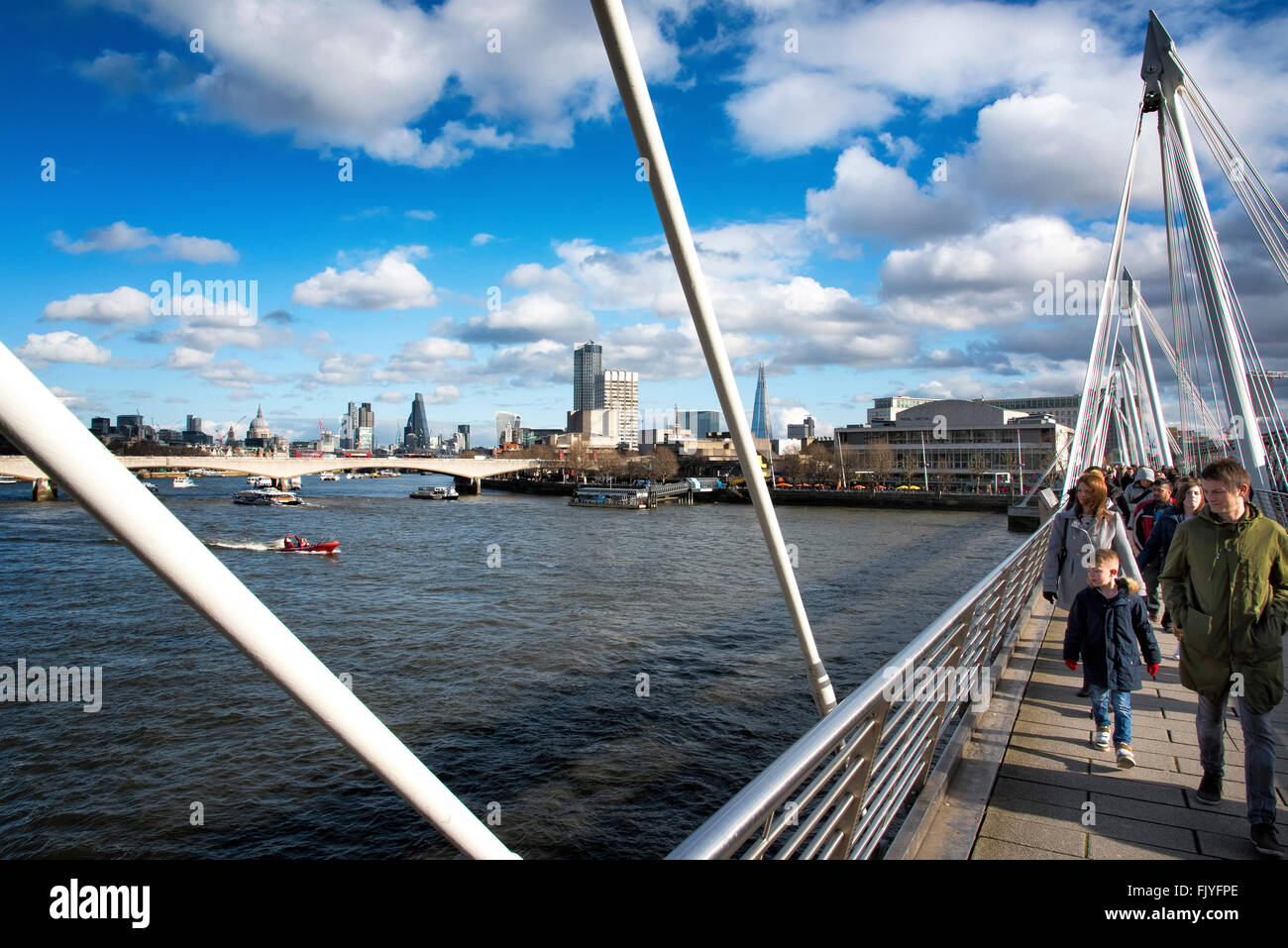 London waterloo bridge view hi-res stock photography and images - Alamy
