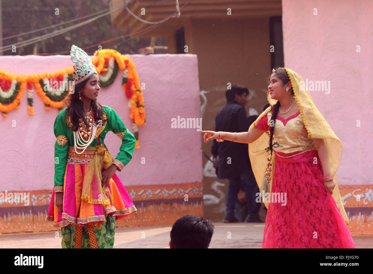 Indian teen girl dance stage hi-res stock photography and images - Alamy