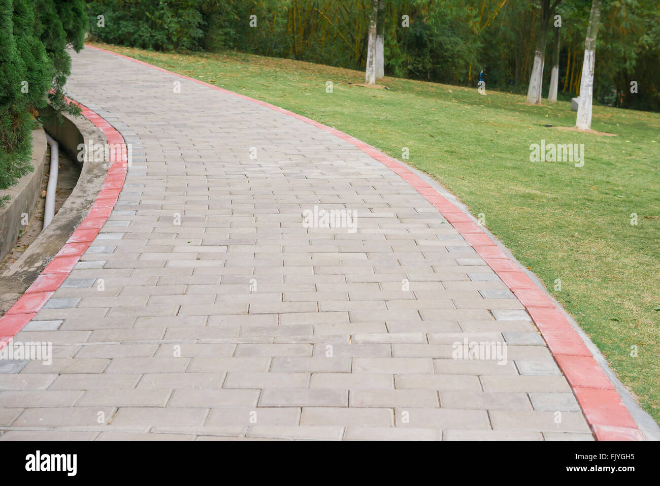 Outdoor pathway hi-res stock photography and images - Alamy
