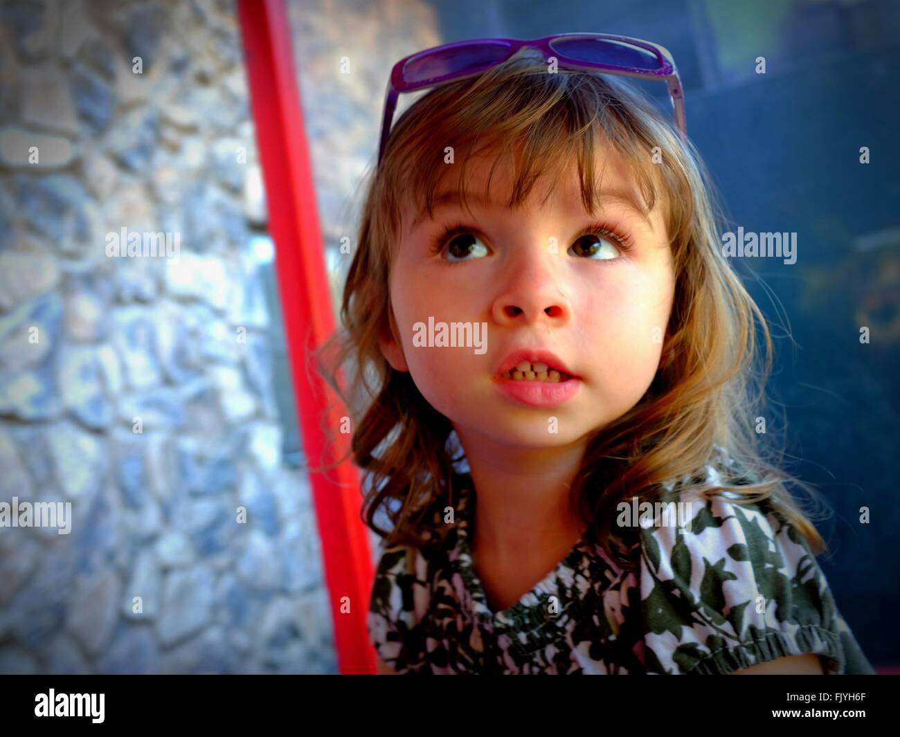Girl thinking hi-res stock photography and images - Alamy