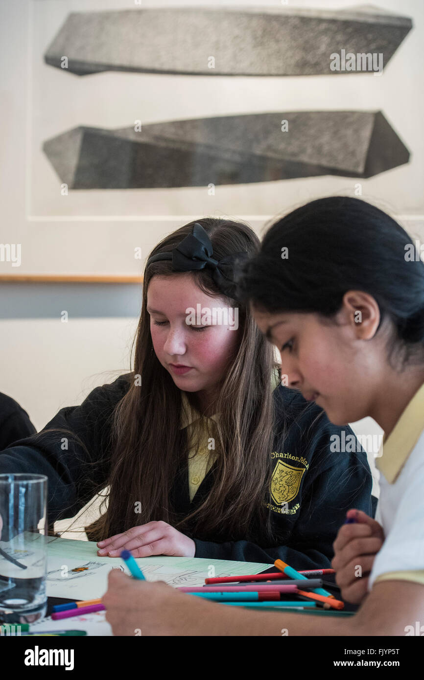 Manor primary school hi-res stock photography and images - Alamy