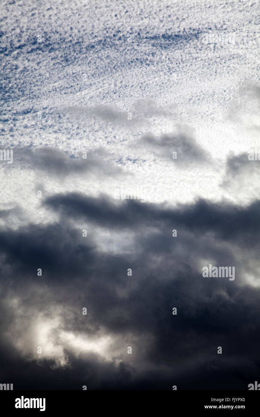 Cloud textures hi-res stock photography and images - Alamy