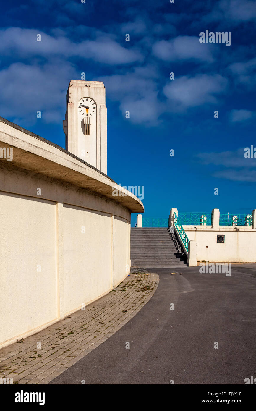 Clock Tower and Bus Stop, Seaton Carew, Teesside, England Stock Photo ...