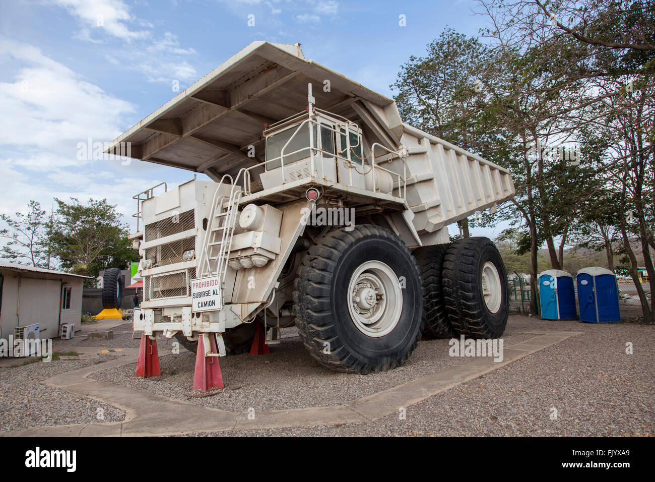 Giant dumper truck at Cerrejon coal mine in Colombia Stock Photo - Alamy