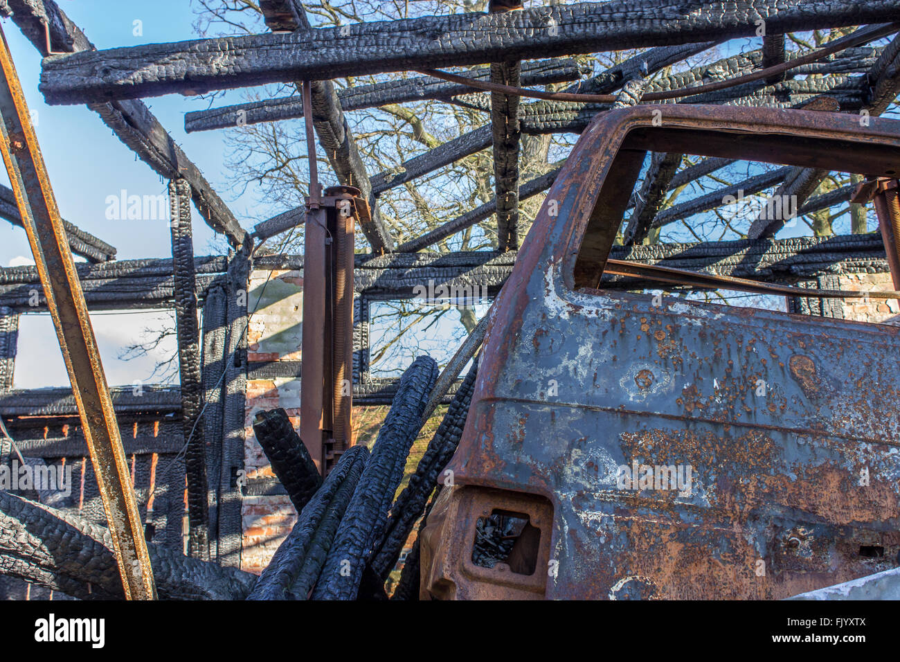 A destroyed by fire building Stock Photo - Alamy