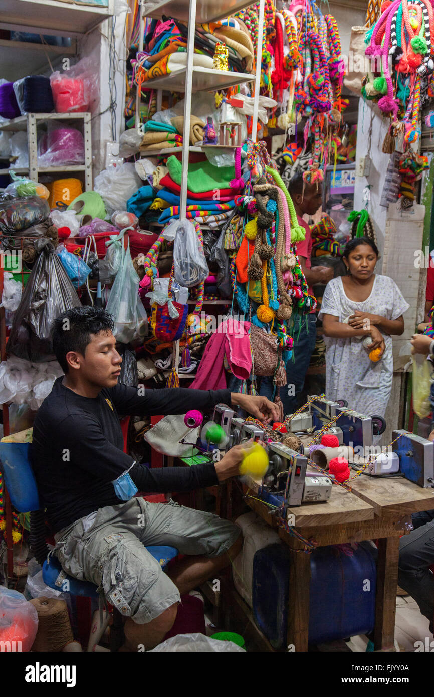 Craft shop workers for Wayuu tribe, native Indians of Colombia Stock ...