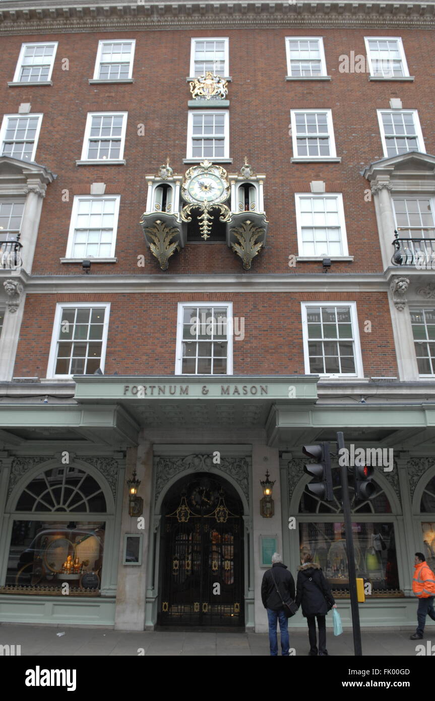 Fortnum and Mason store frontage in Piccadilly,London,England Stock ...