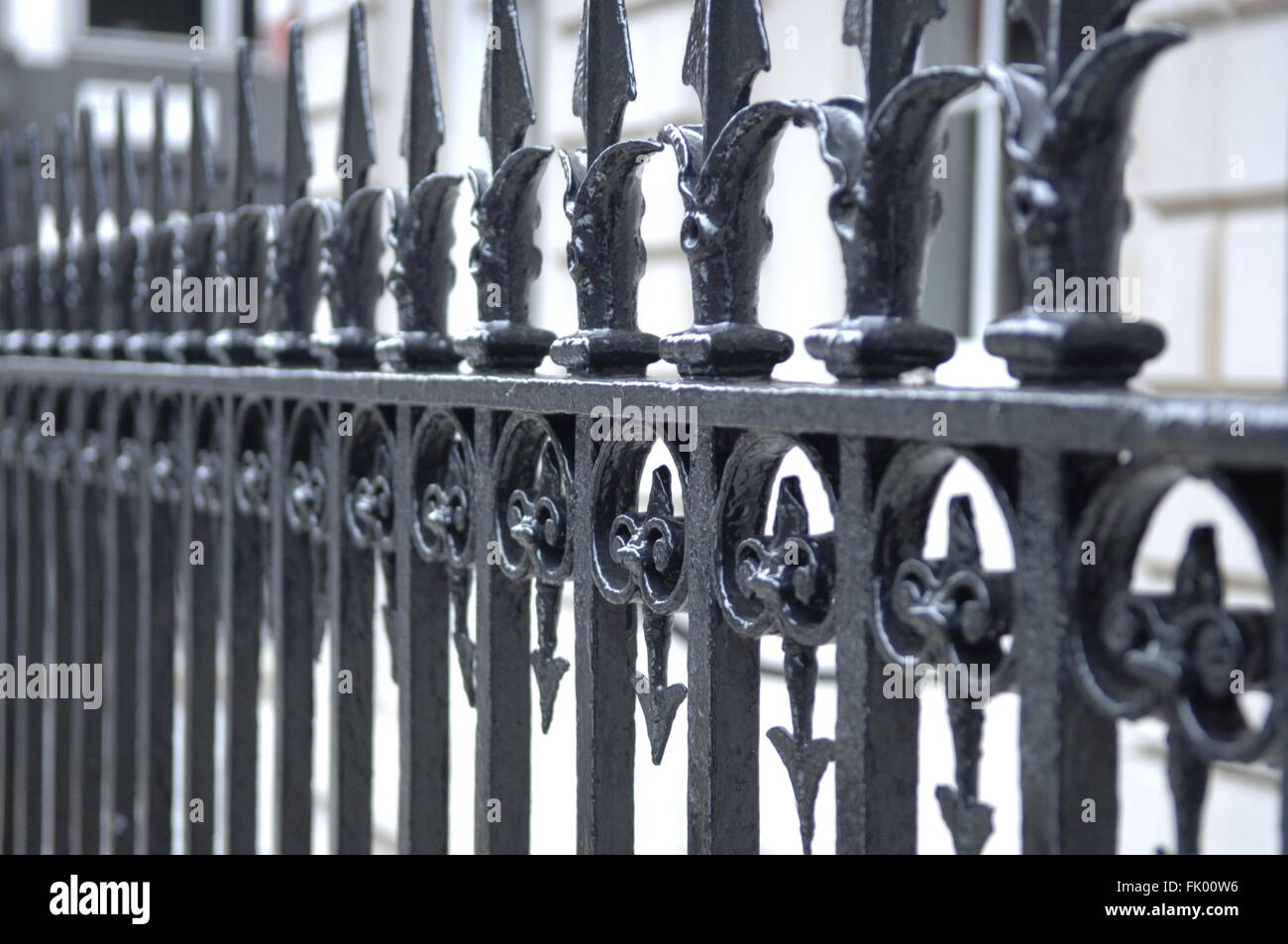 Black metal railings hi-res stock photography and images - Alamy