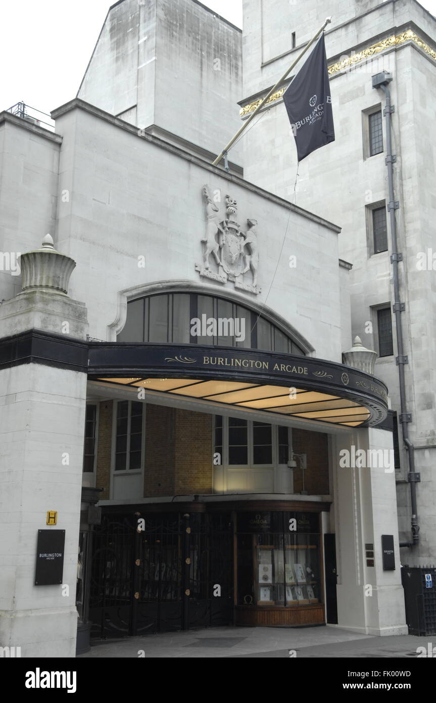 Arcade entrance hi-res stock photography and images - Alamy