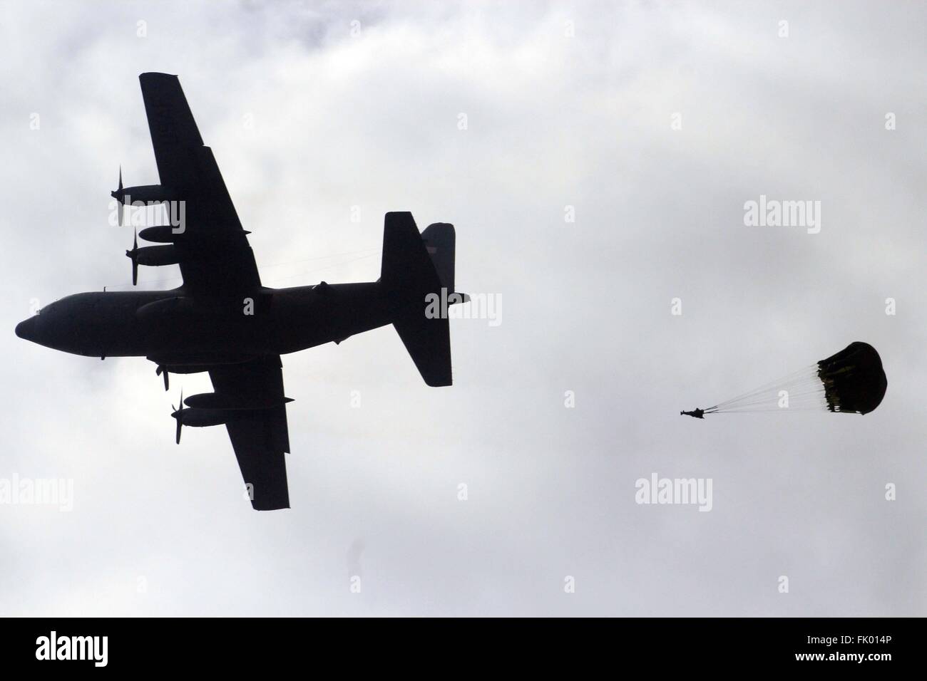 Special operations command pacific hi-res stock photography and images ...