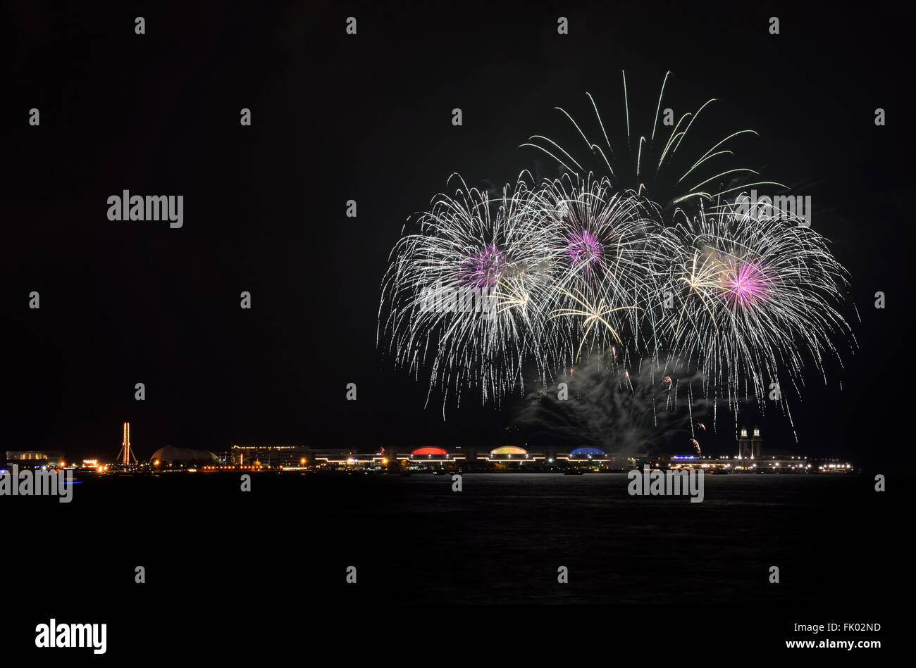 Chicago skyline with fireworks hi-res stock photography and images - Alamy