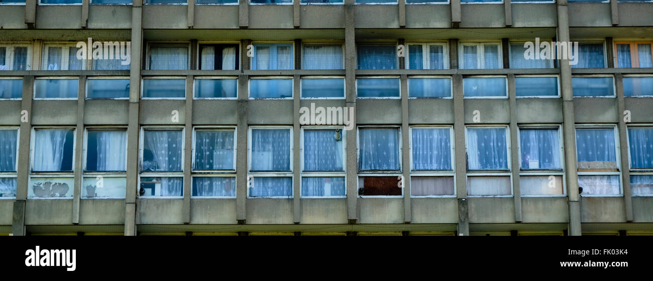 Robin hood gardens estate hi-res stock photography and images - Alamy