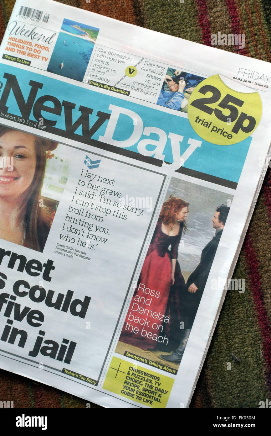 Mirror Group Newspaper High Resolution Stock Photography and Images - Alamy