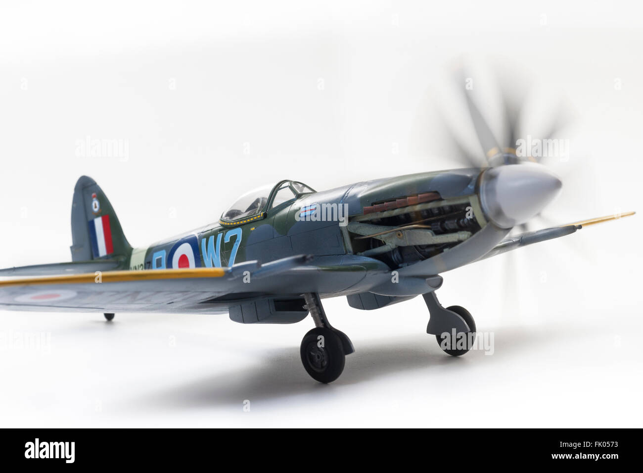 Supermarine Spitfire Mk24, WW11, RAF markings. 1:32 fine scale model on ...