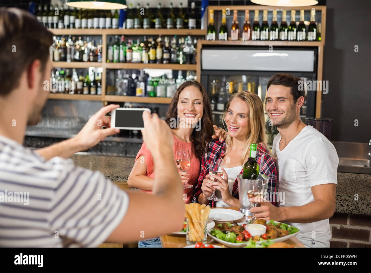 Taking picture of friends hi-res stock photography and images - Alamy