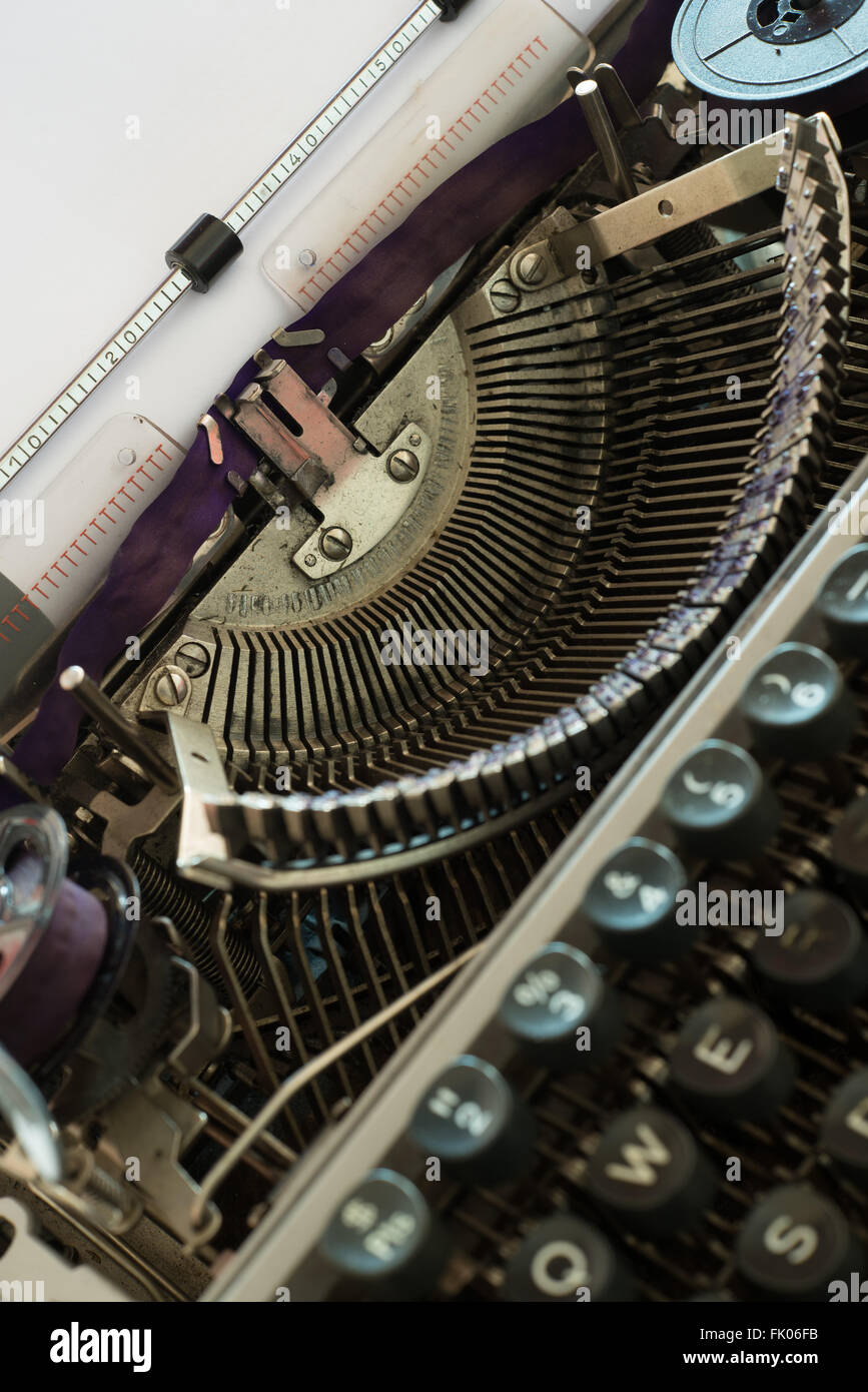 closeup of old typewriter with white paper Stock Photo - Alamy