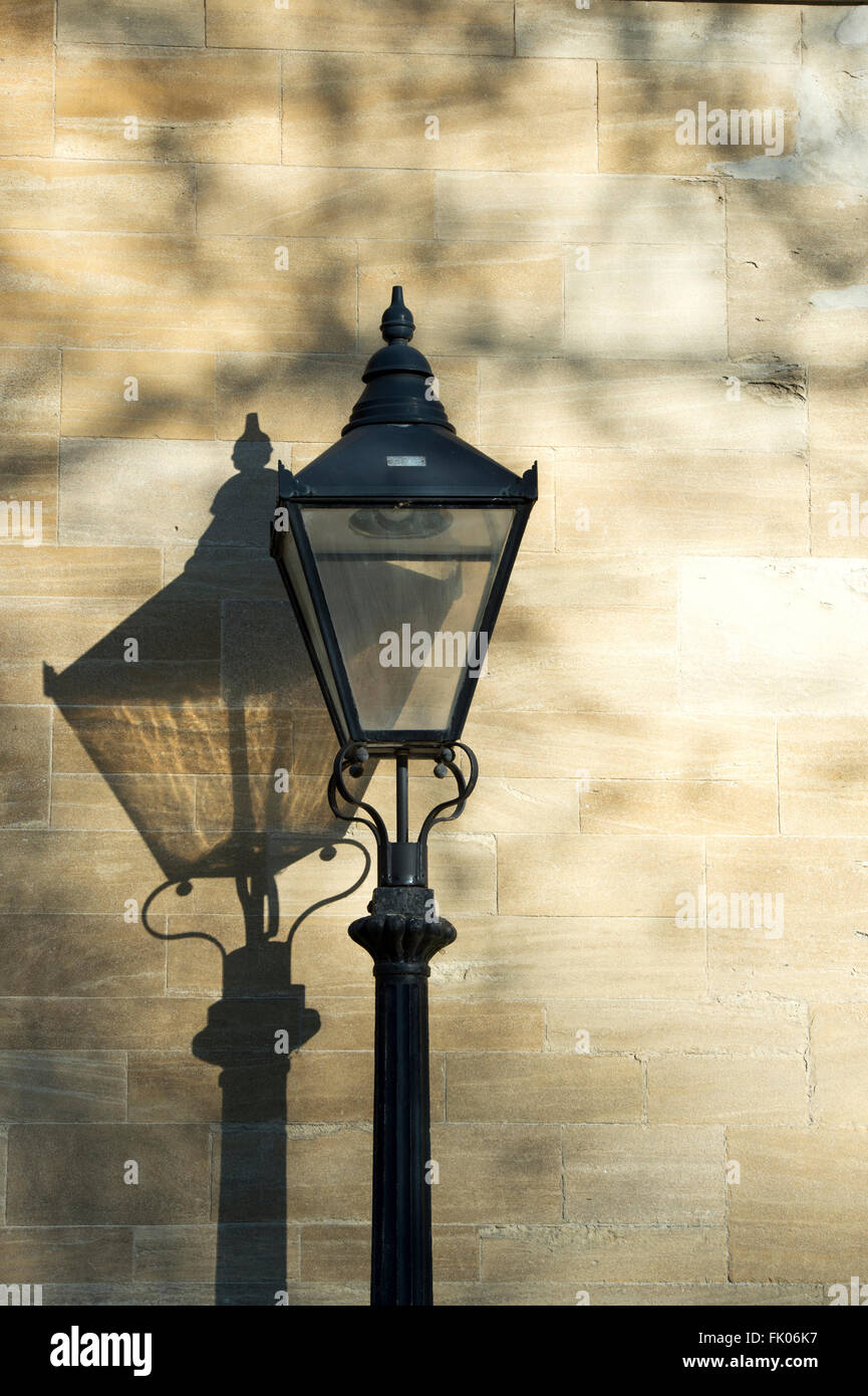 Victorian style lamp post hi-res stock photography and images - Alamy