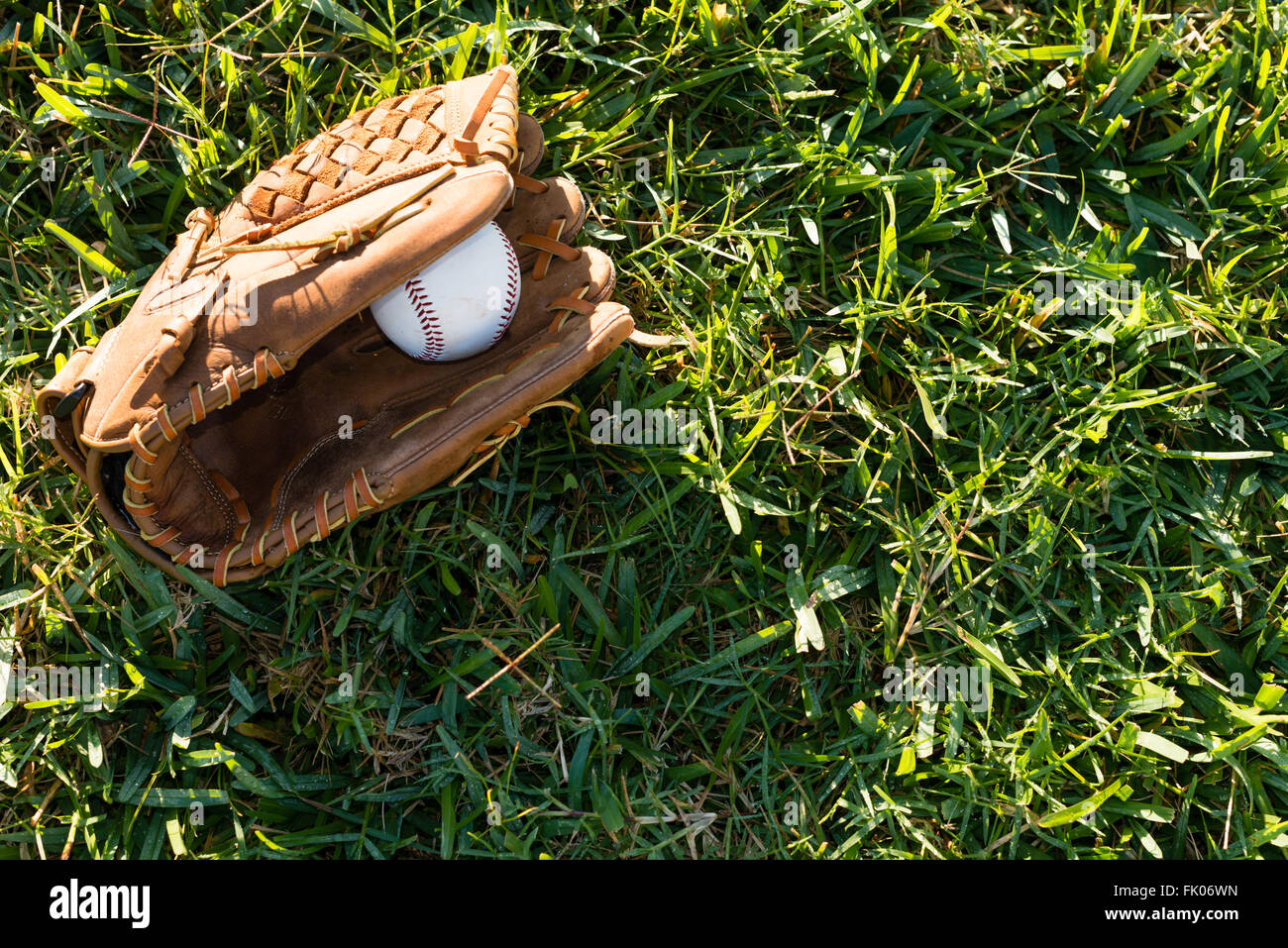 Baseball Mitt High Resolution Stock Photography and Images - Alamy