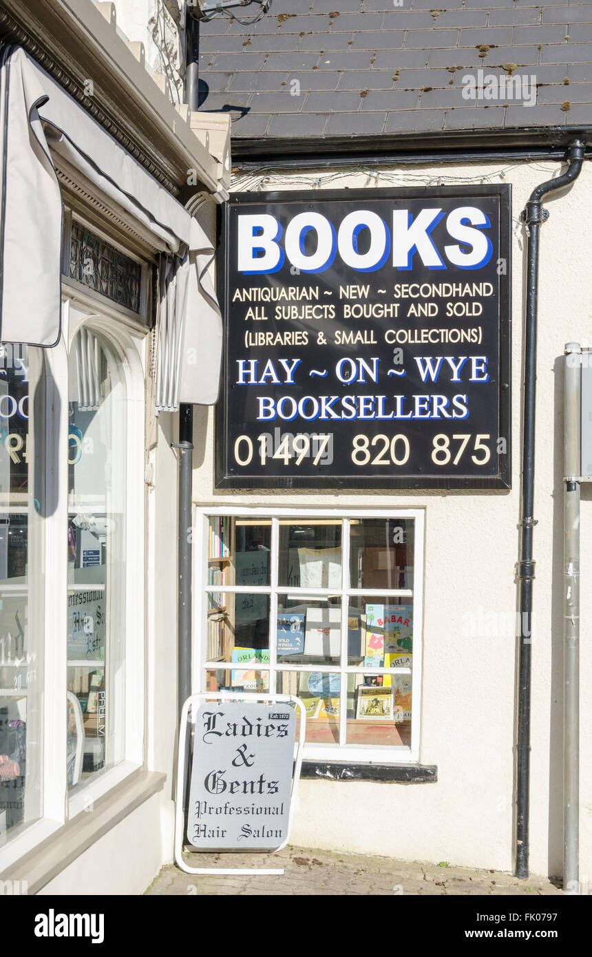 Secondhand booksellers hi-res stock photography and images - Alamy