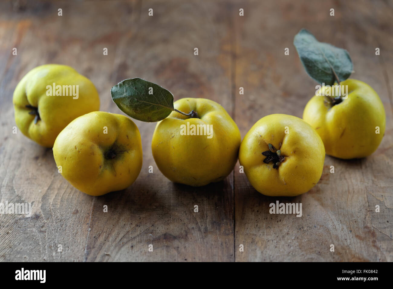 Quince table hi-res stock photography and images - Alamy