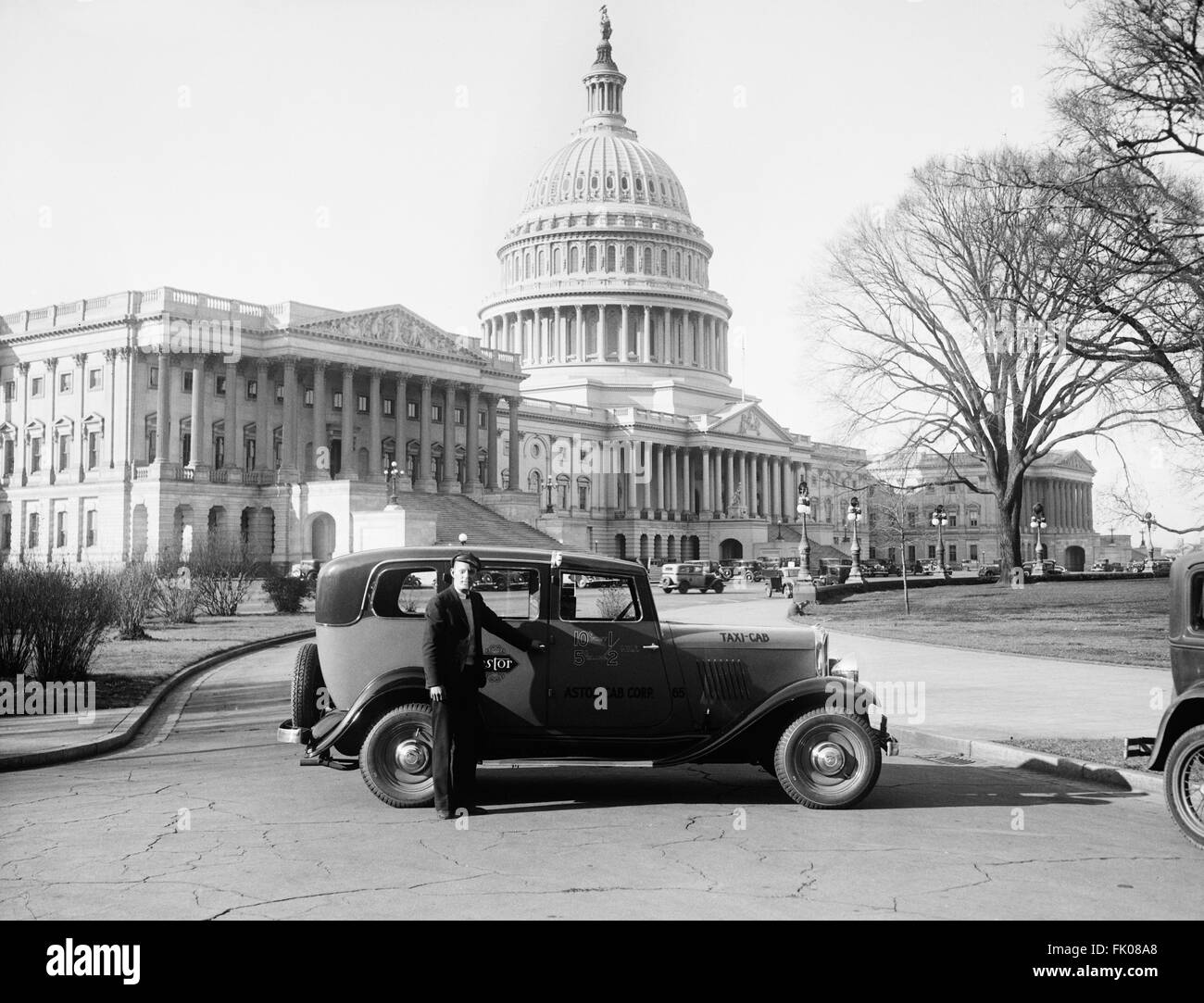 Astor Cab at U.S. Capitol Building, Washington DC, USA, circa 1932.jpg ...