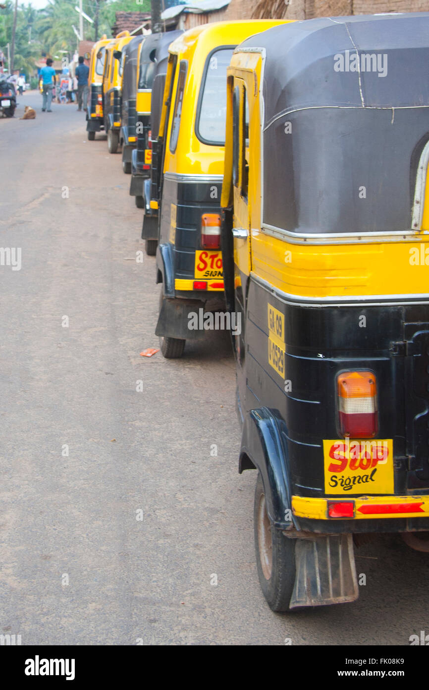 Beach line of goa hi-res stock photography and images - Alamy