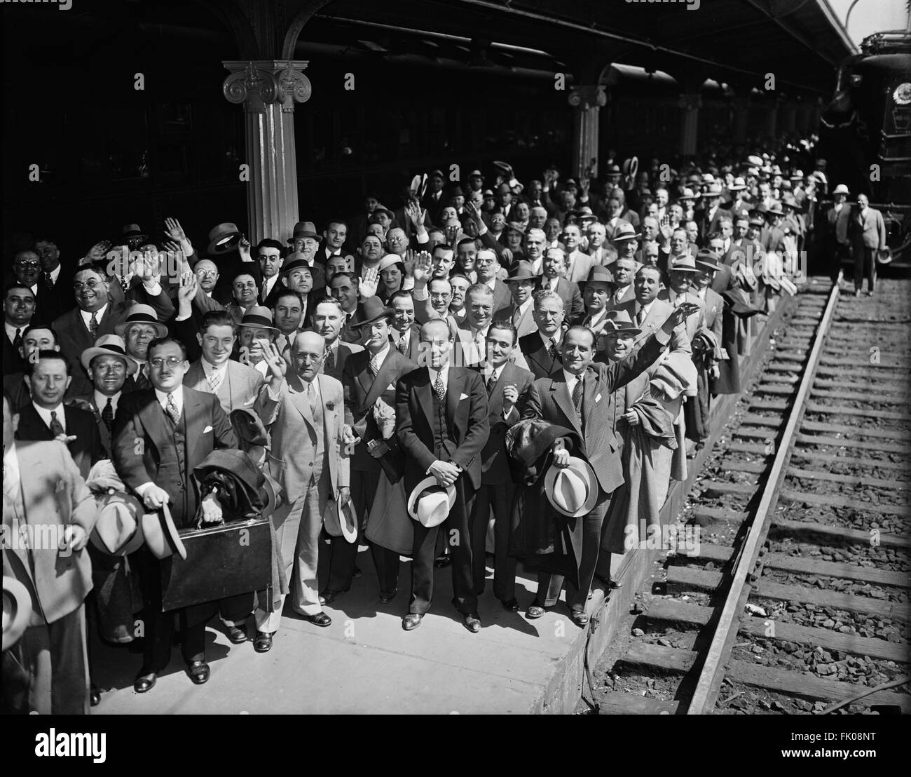 Train station crowd Black and White Stock Photos & Images - Alamy