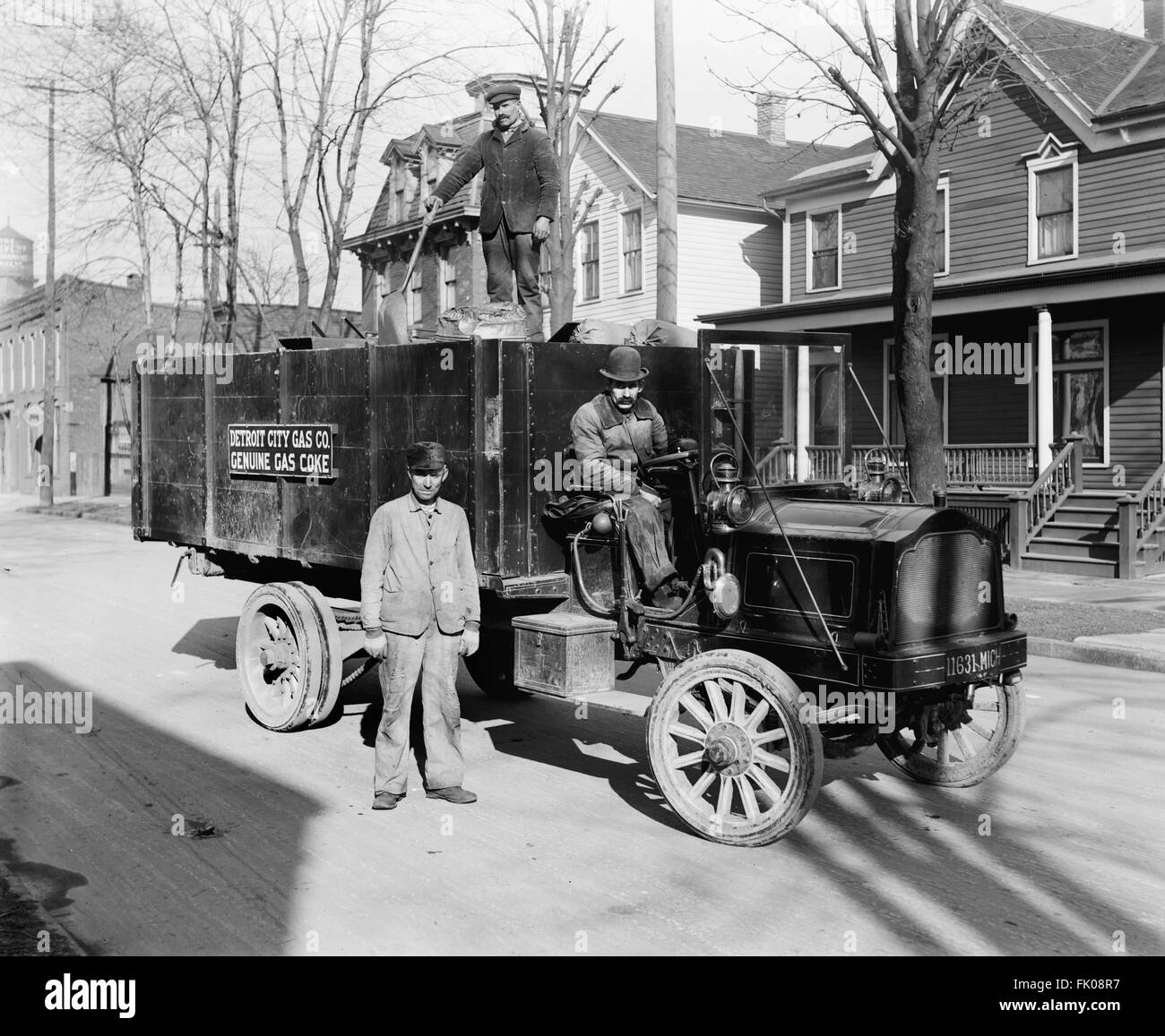 Delivery Truck with Three Workers, Detroit City Gas Company, Genuine ...