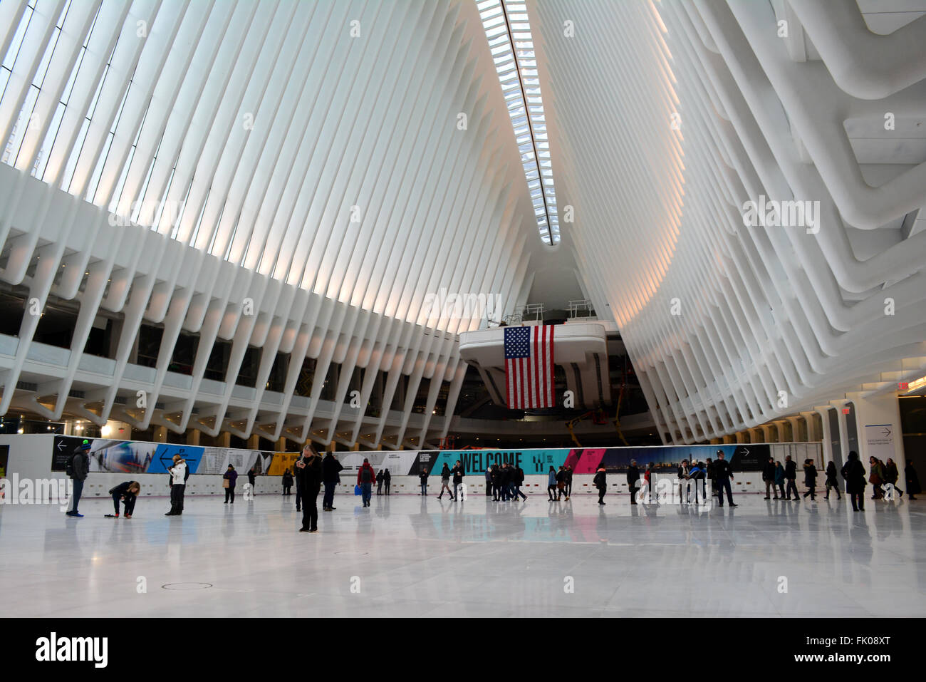 Full center hi-res stock photography and images - Alamy