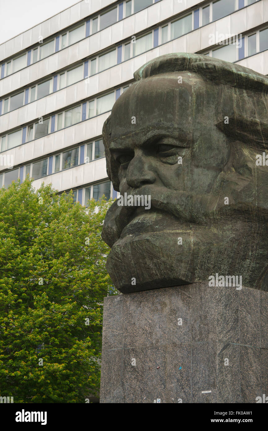 Karl Marx monument in Chemnitz, Germany Stock Photo - Alamy