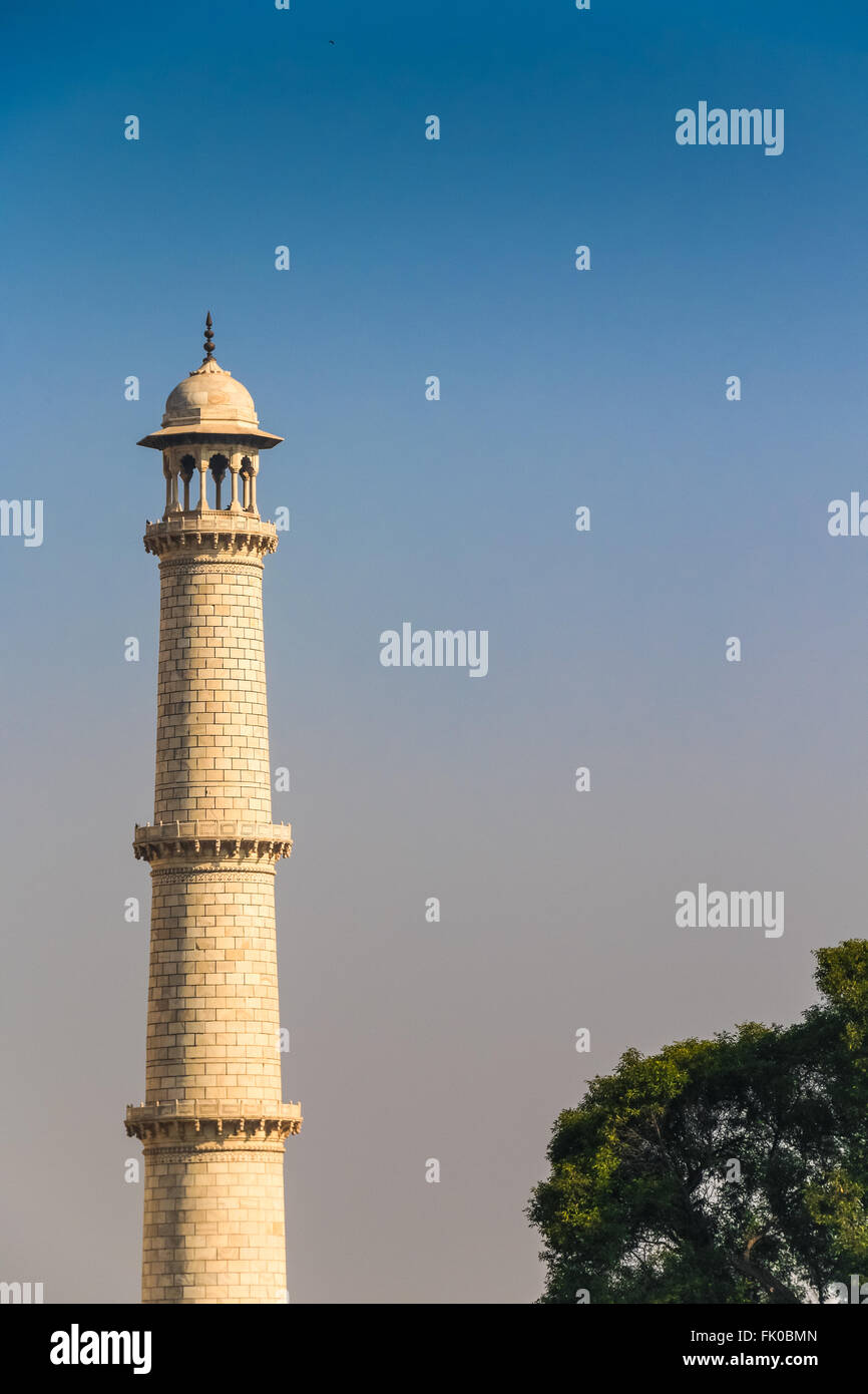 Minaret,Taj Mahal, UNESCO World Heritage Site, Agra,Uttar Pradesh ...